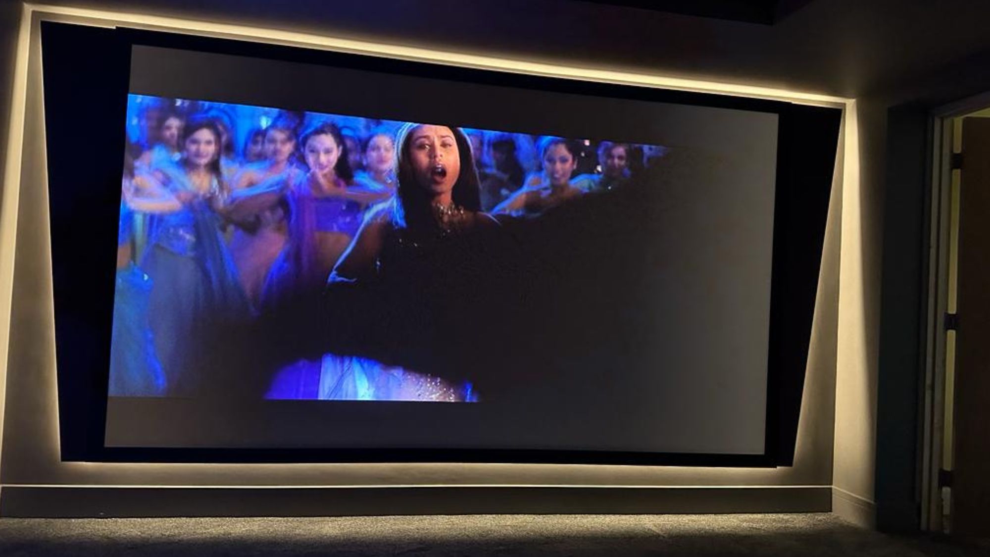 10 Reasons to Have a Home Cinema Room - Trusted Technology